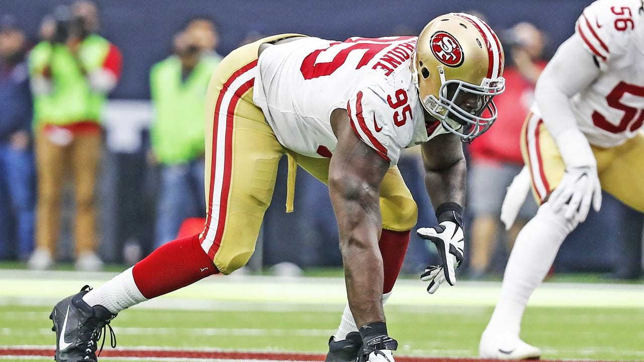 Photos: New Raiders DL Tank Carradine