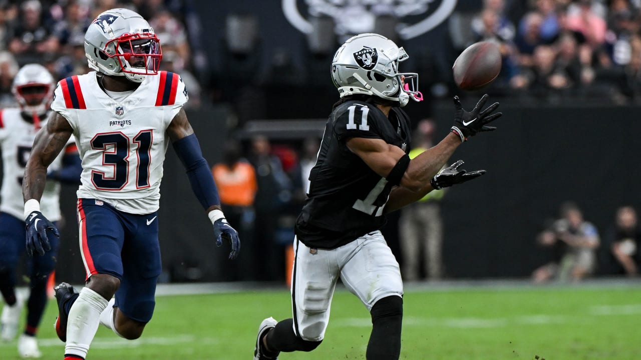 Raiders 2023 Week 6 Highlights vs. Patriots | Tre Tucker catches 48-yard pass from Brian Hoyer