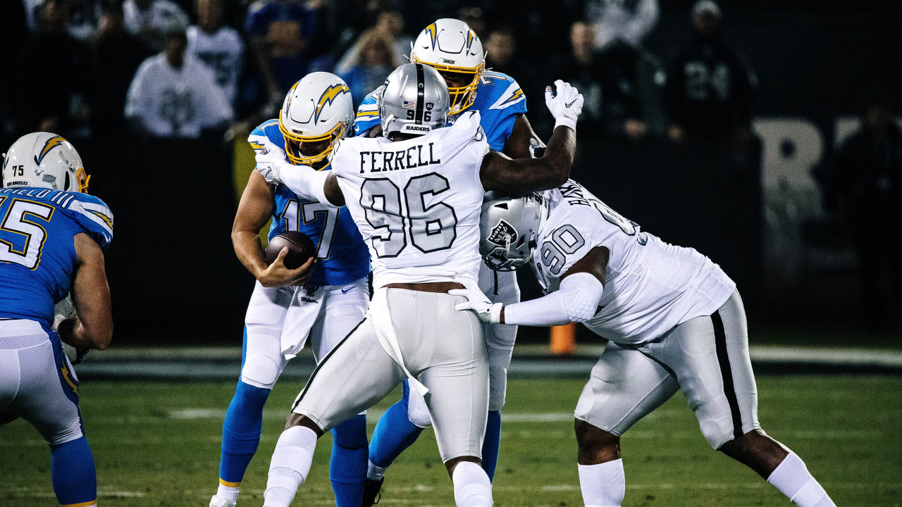 Snap Counts: Week 10 vs. Los Angeles Chargers