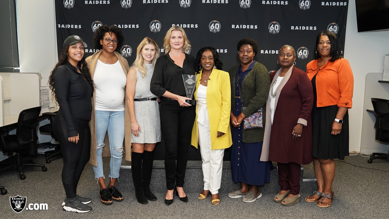 Raiders Women's Association presented with the Community Champions Award