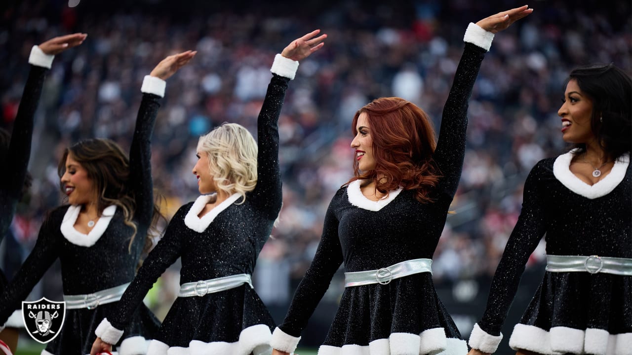Sights of the Game: Raiderettes vs. Patriots