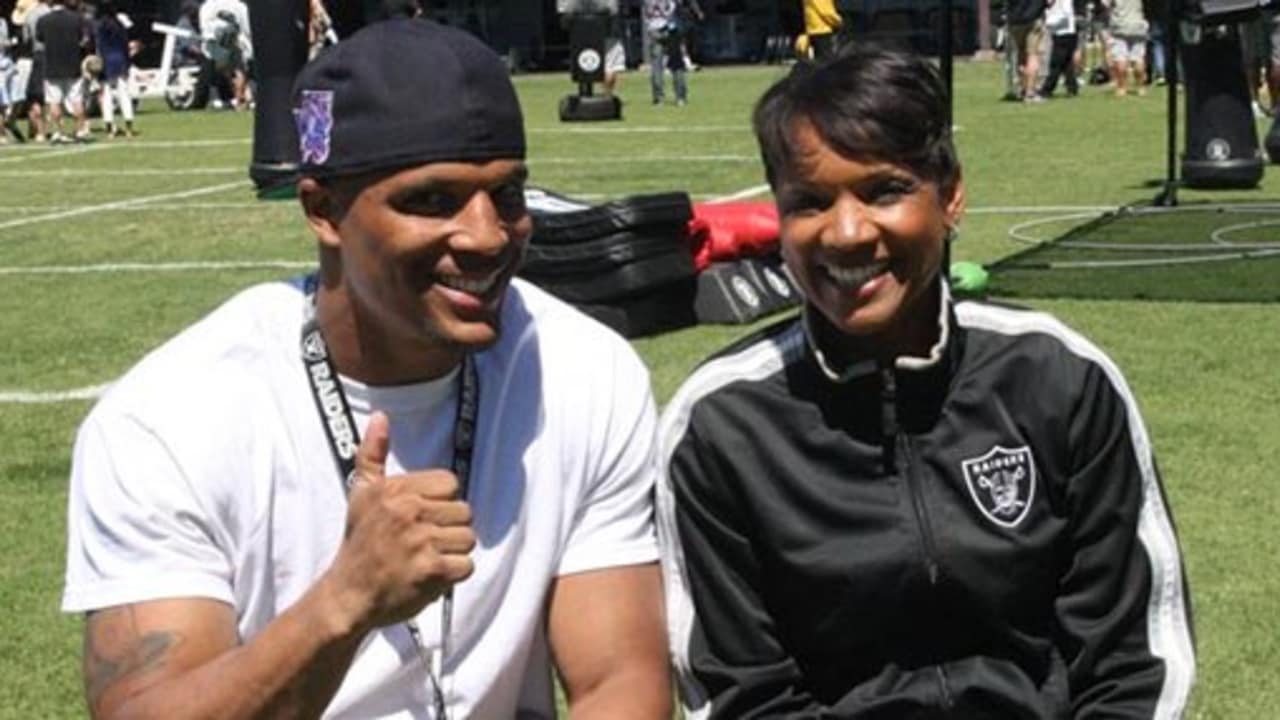 Behind the Shield with Tyvon Branch