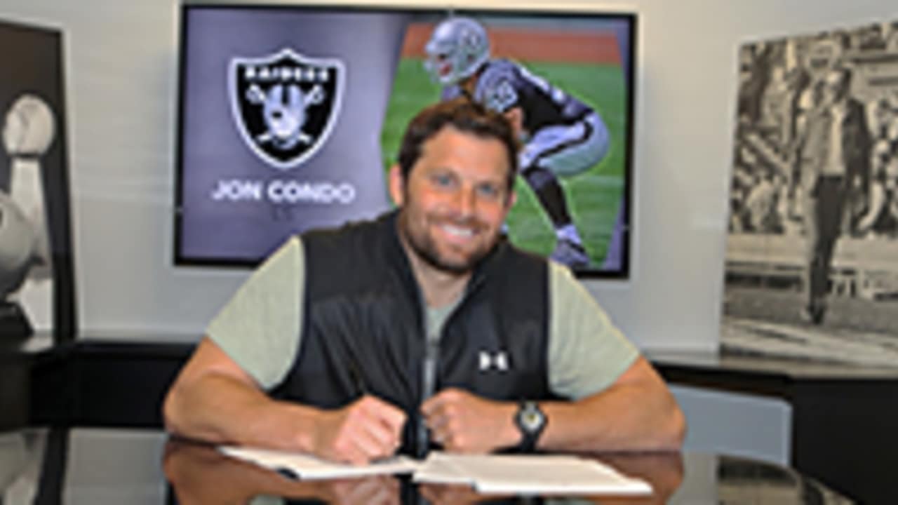 Raiders Re-Sign LS Jon Condo