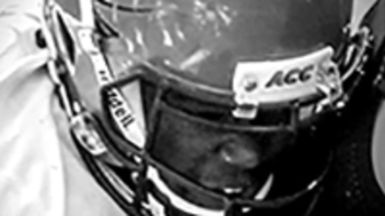 Raiders Take DE Max Valles in 6th Round