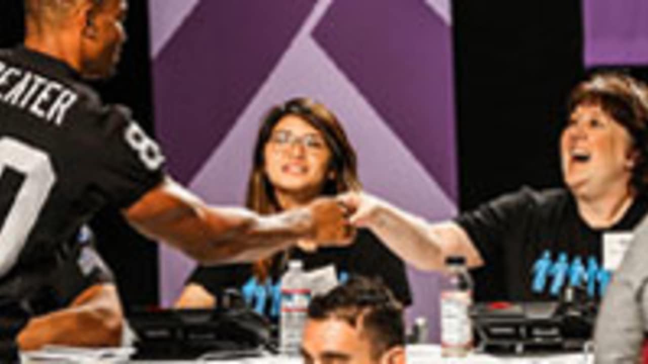 Raiders Wide Receiver Rod Streater Raises Awareness During Domestic ...