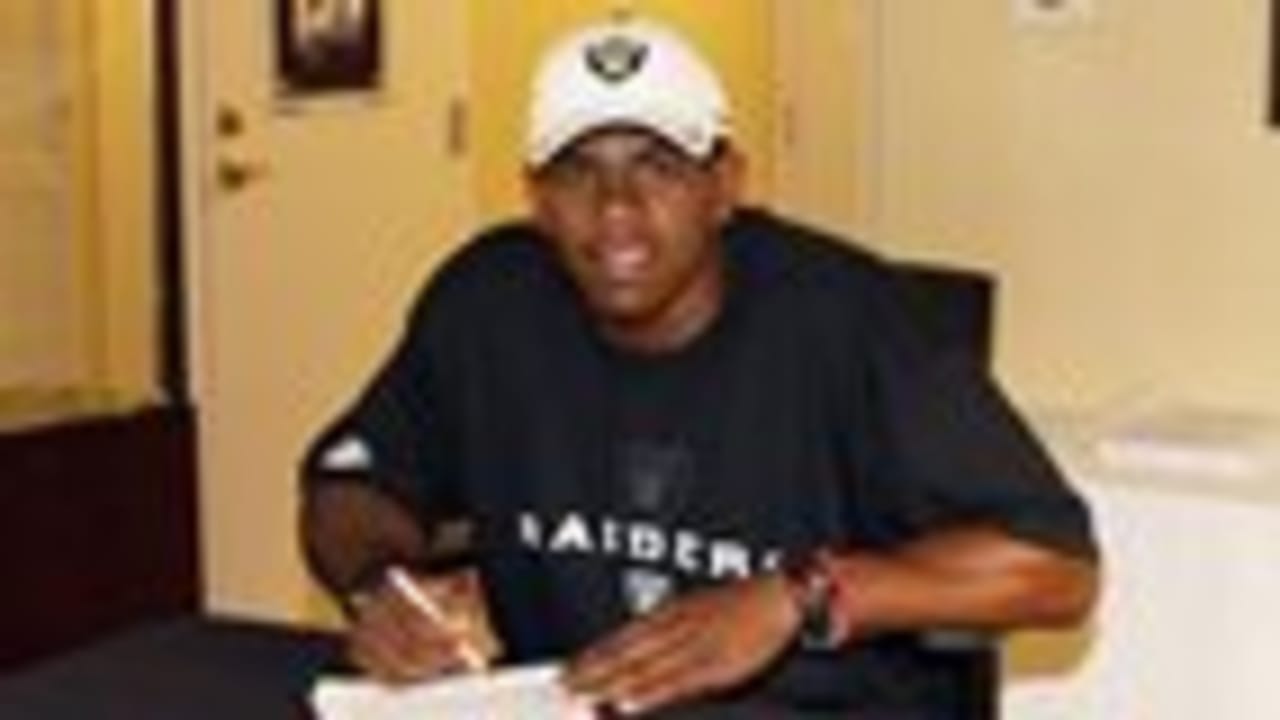 Raiders Take Pryor in Supplemental Draft