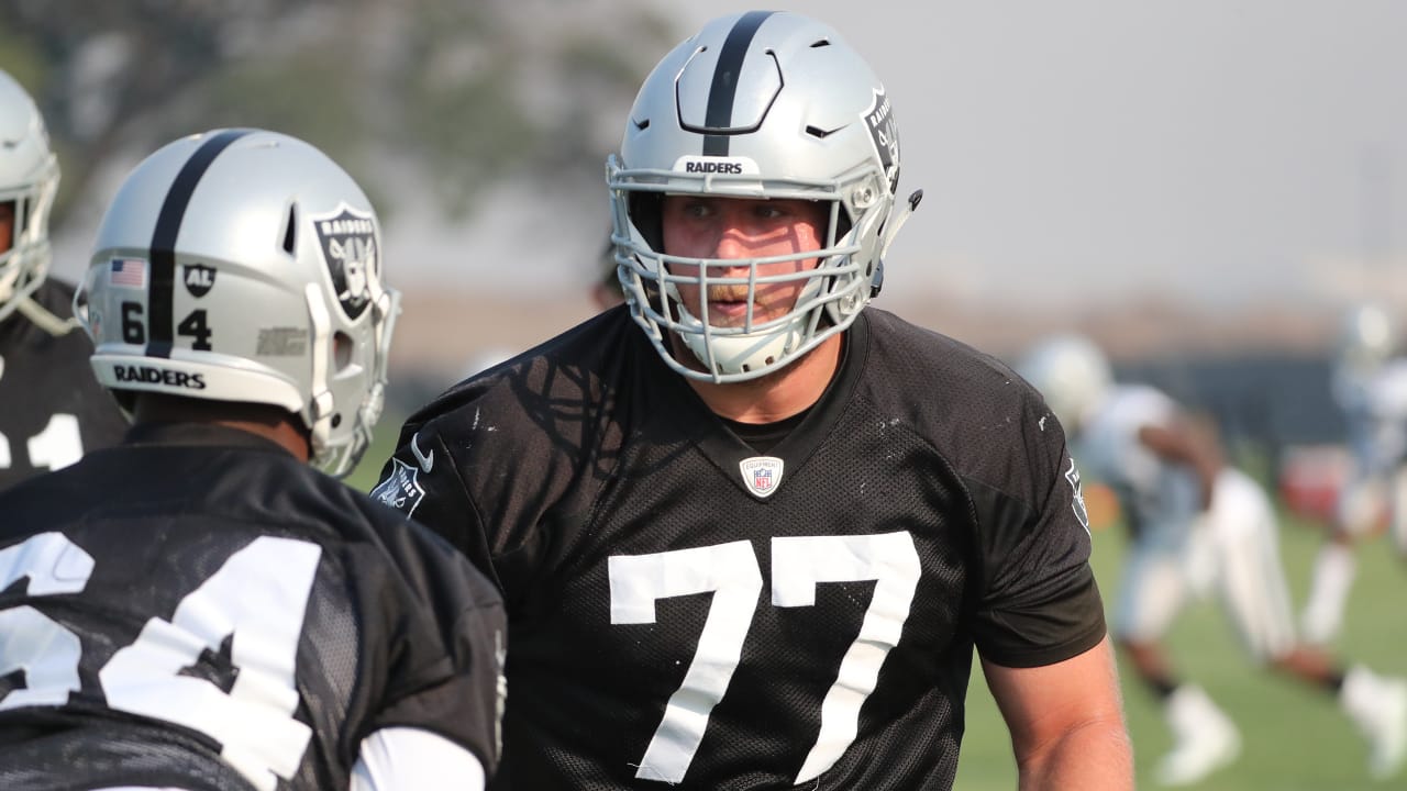 Raiders players and coaches praise Kolton Miller's mental toughness in ...