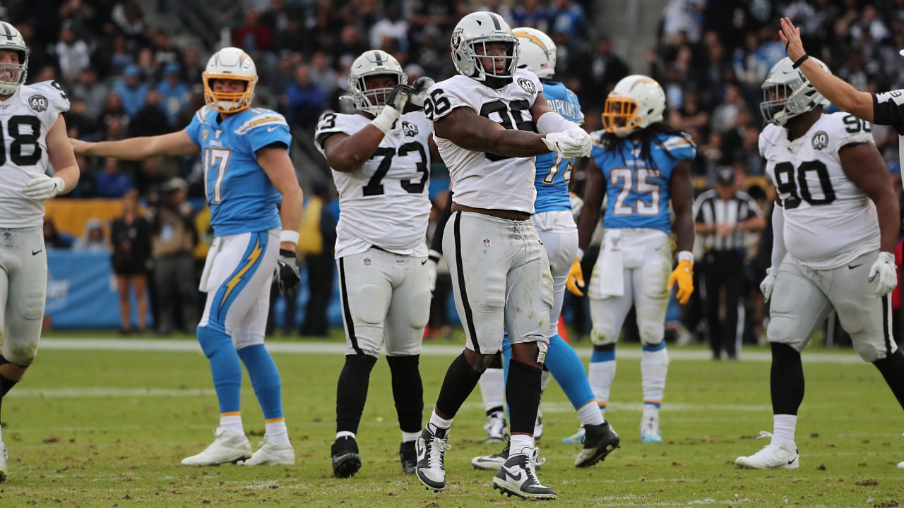 Snap Counts: Week 16 at Los Angeles Chargers
