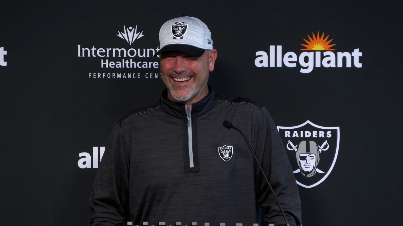 Coach Bradley discusses depth in the secondary, Bears offense