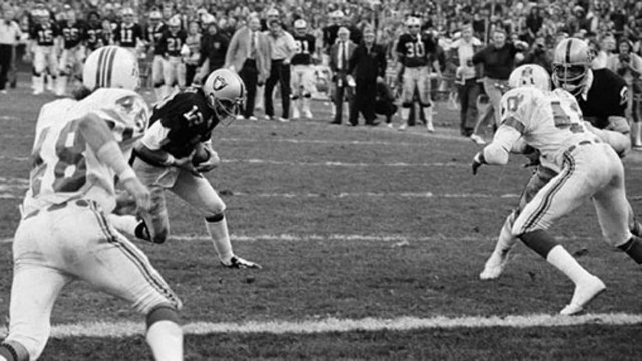 Raiders Down Patriots in 1976 Playoffs