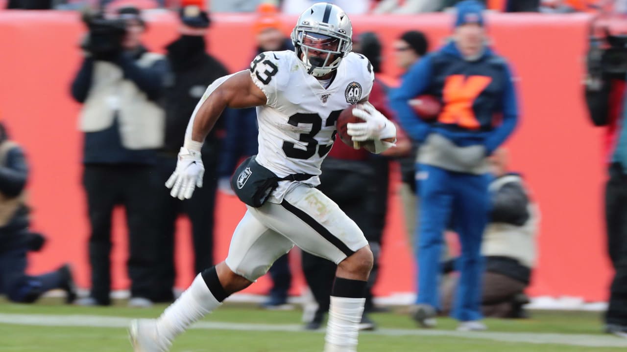 Washington opens the second half with 36-yard run