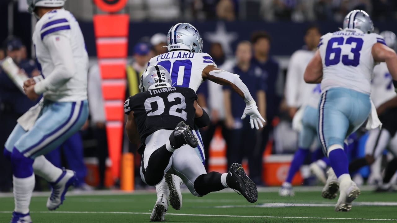 Solomon Thomas explodes through Dallas' O-line for the TFL