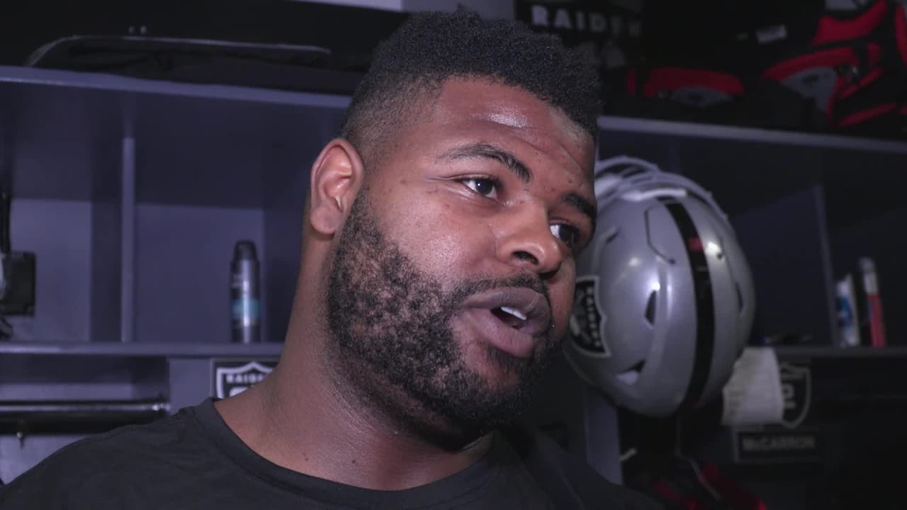 DT Johnathan Hankins meets the media