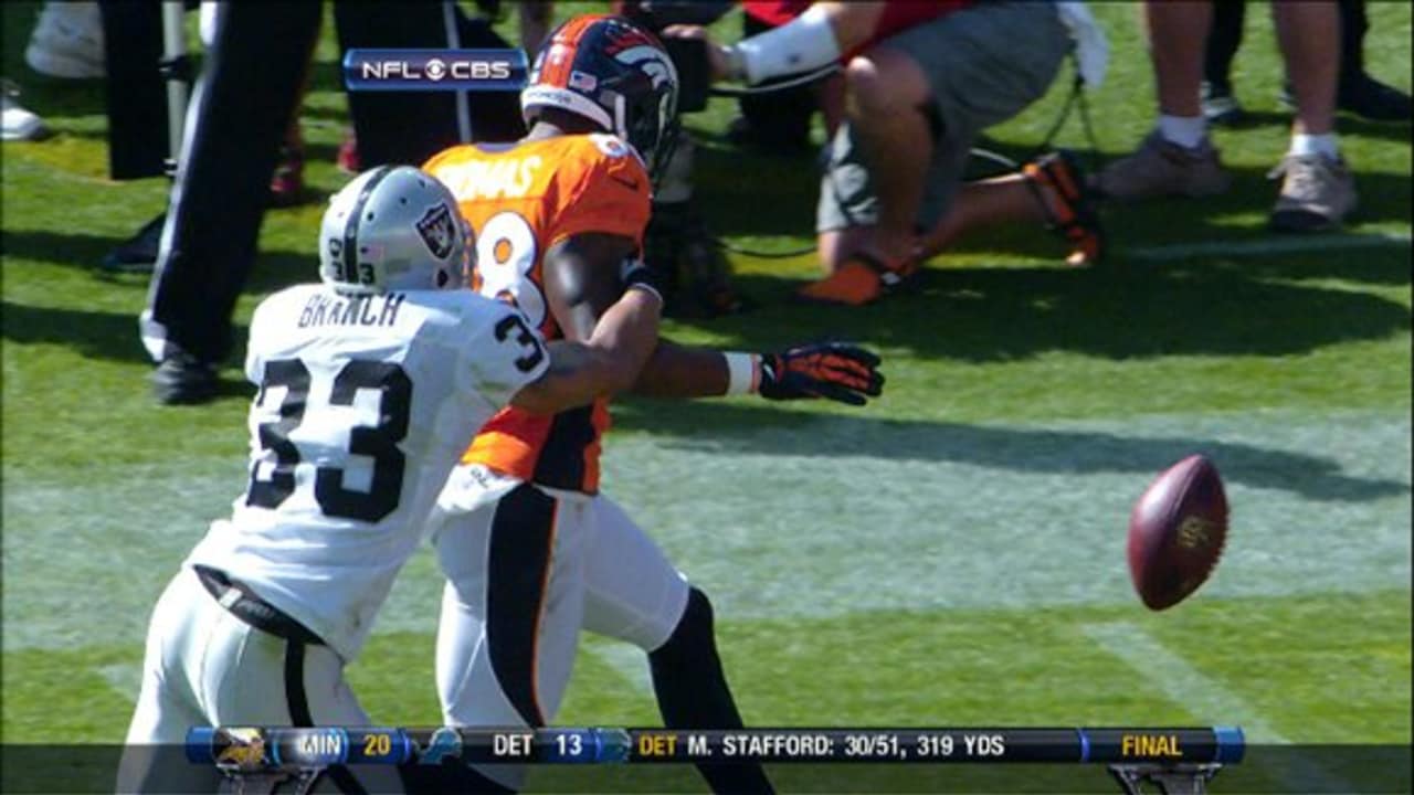 Raiders recover Thomas' fumble