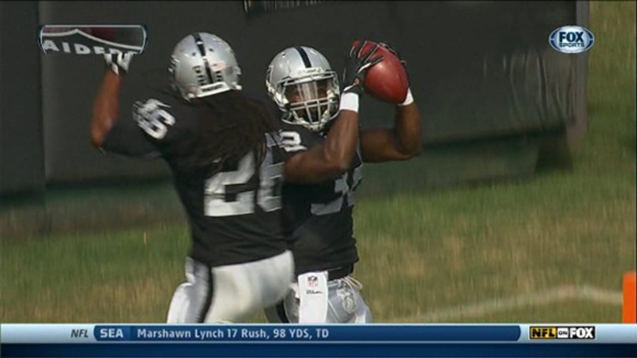 Oakland Raiders block punt for TD