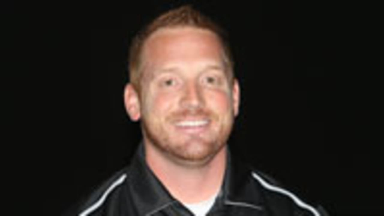 Downing Builds Trust with QBs