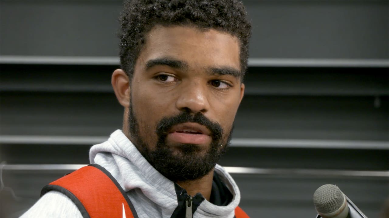 RB Chris Warren III: "Prove I can be on a roster"