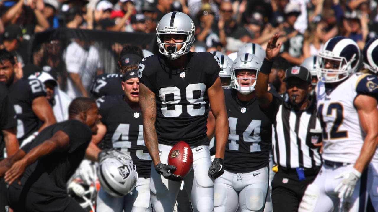 WR Marcell Ateman sprints ahead of defender for 25-yard gain