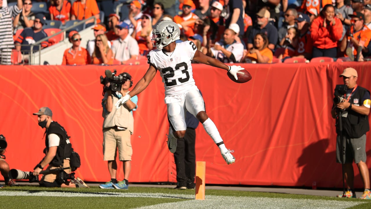 Highlights: Top 10 Raiders plays from the 2021 season