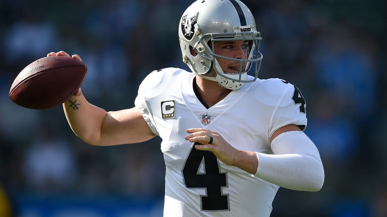 Derek Carr Connects With Jared Cook For 24 Yards