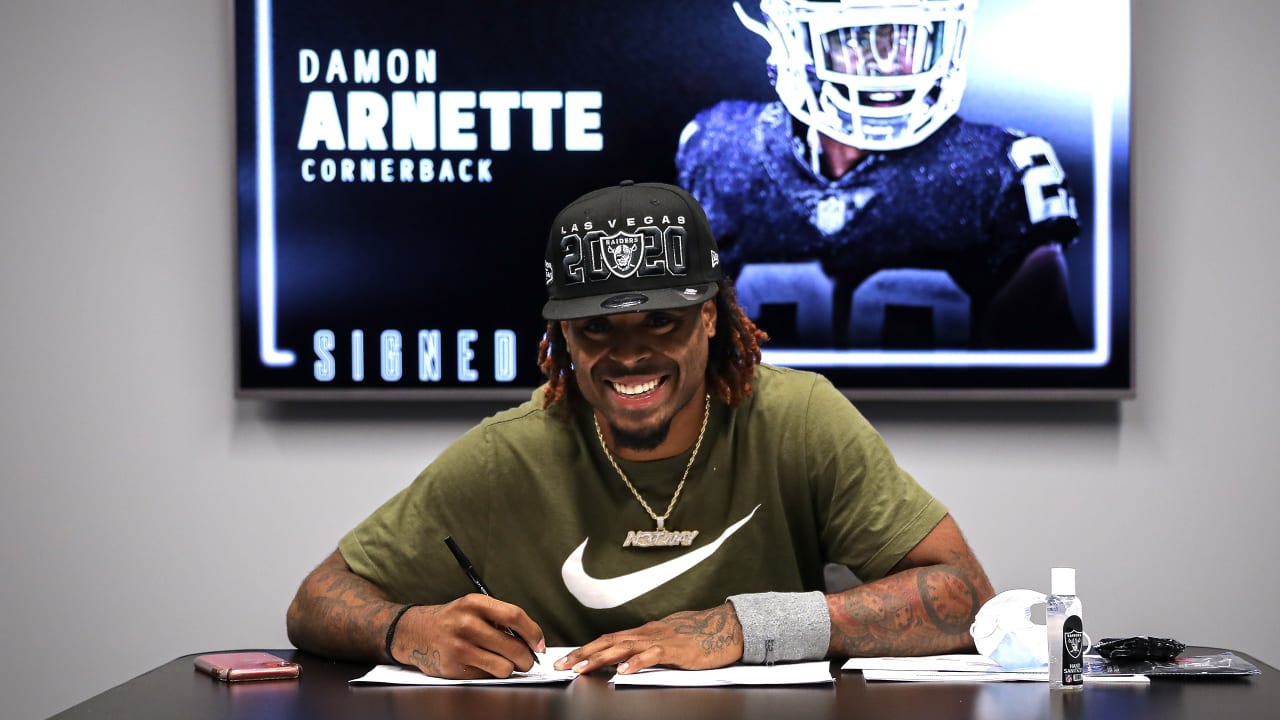 Raiders 2020 Draft Class signs rookie contracts