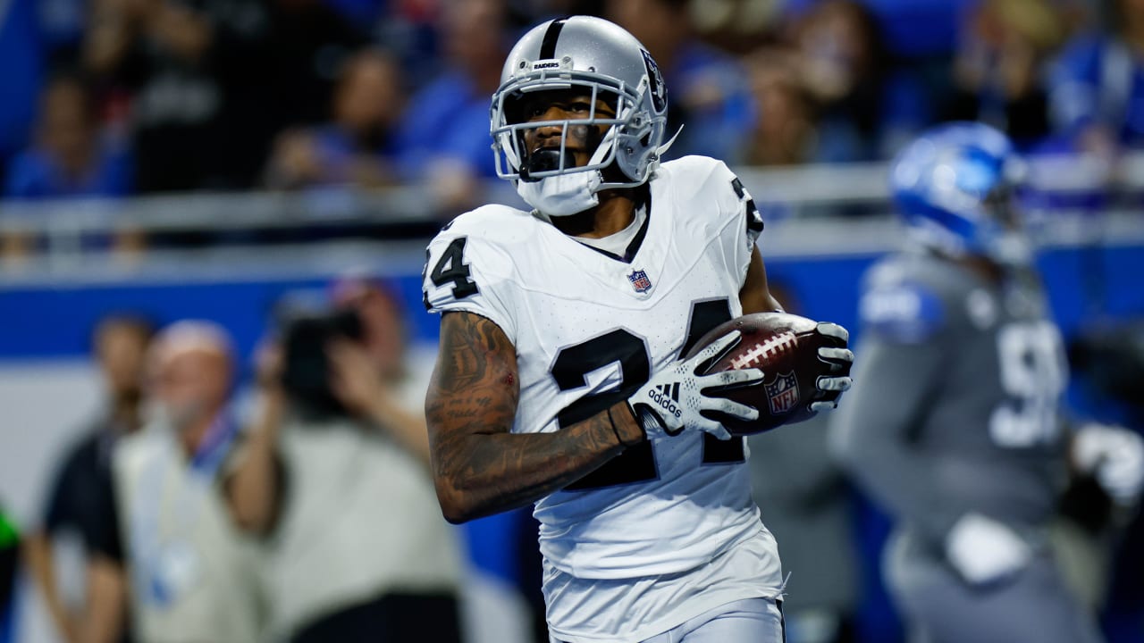 Three takeaways aren't enough for Raiders to overcome Lions in primetime
