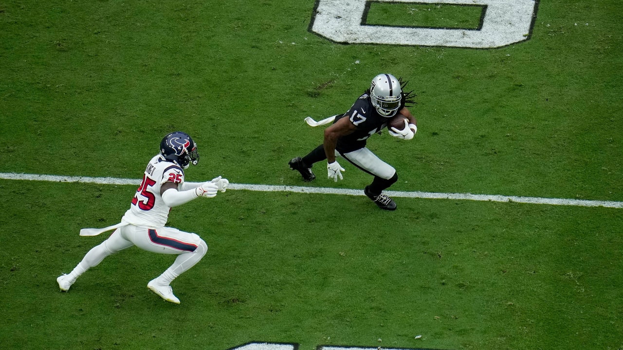 Carr, Adams connect for 14 yards on third down