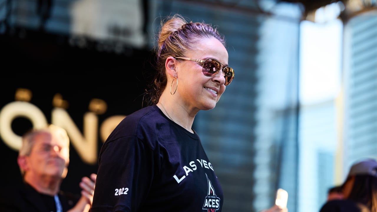 Becky Hammon details how Mark Davis' support led to Aces delivering a title