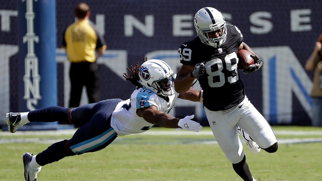 Amari Cooper Runs After Catch For 23 Yards