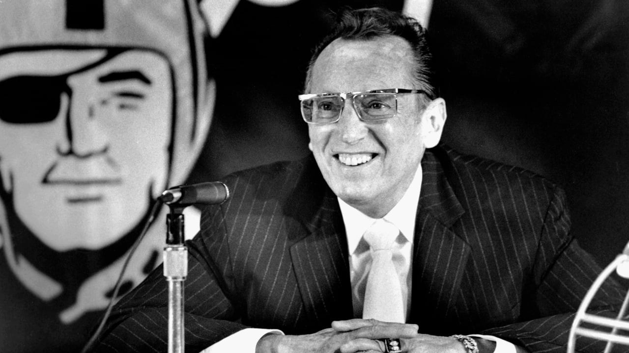 Photos: Al Davis' game-changing legacy with the Raiders