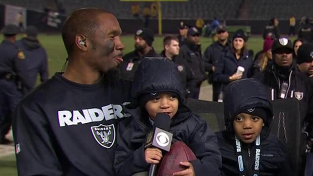 Charles Woodson's son chants 'Raiders'