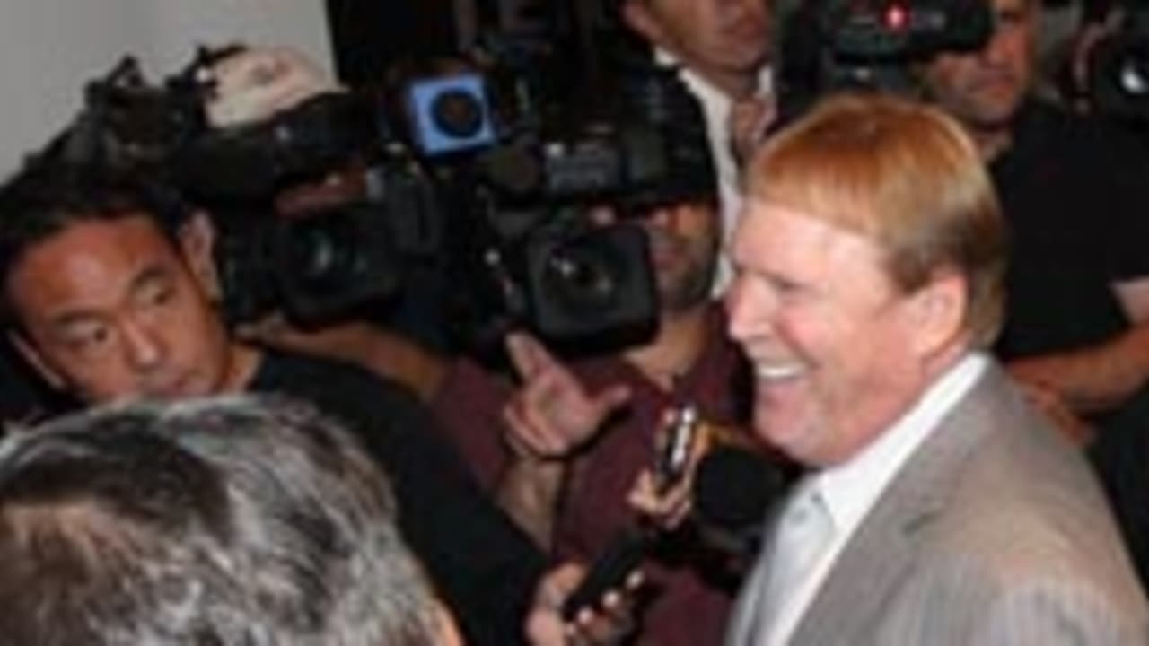 Mark Davis Talks with Reporters