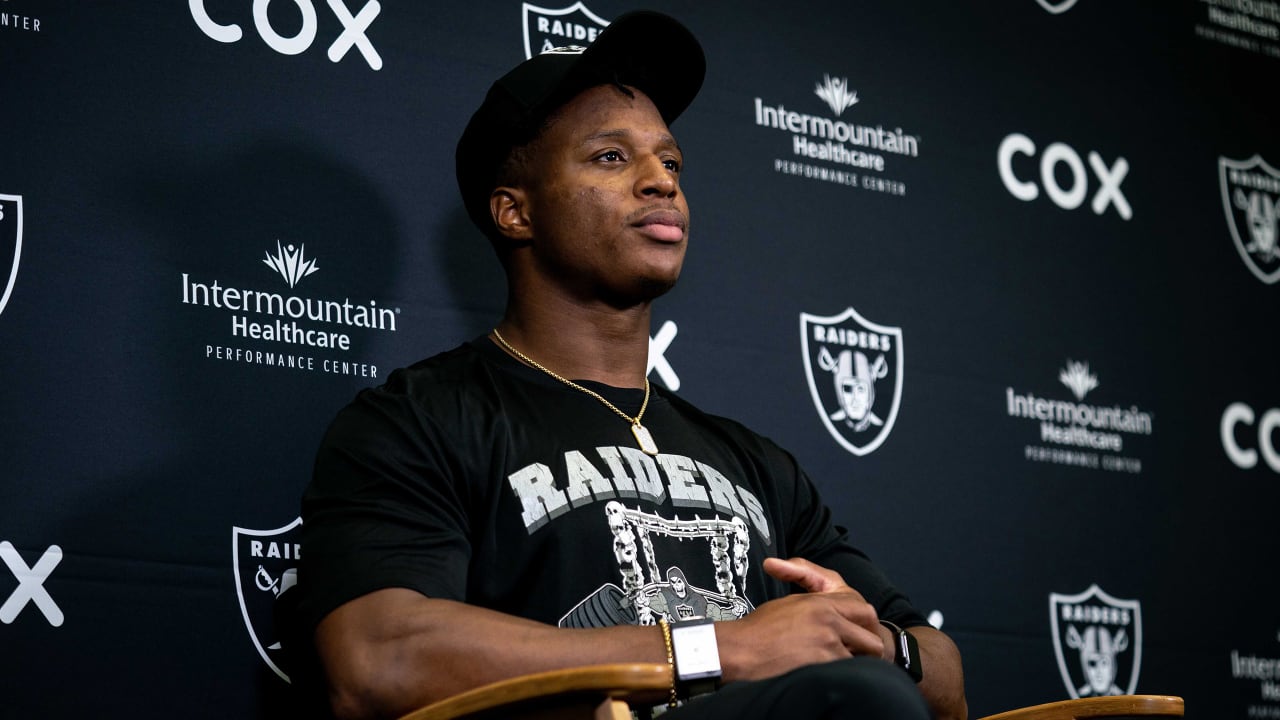 Kenyan Drake 'fully engulfed' in the playbook during OTAs