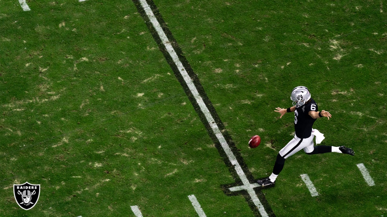 Position Battle: Previewing the Raiders specialists for 2021 in photos