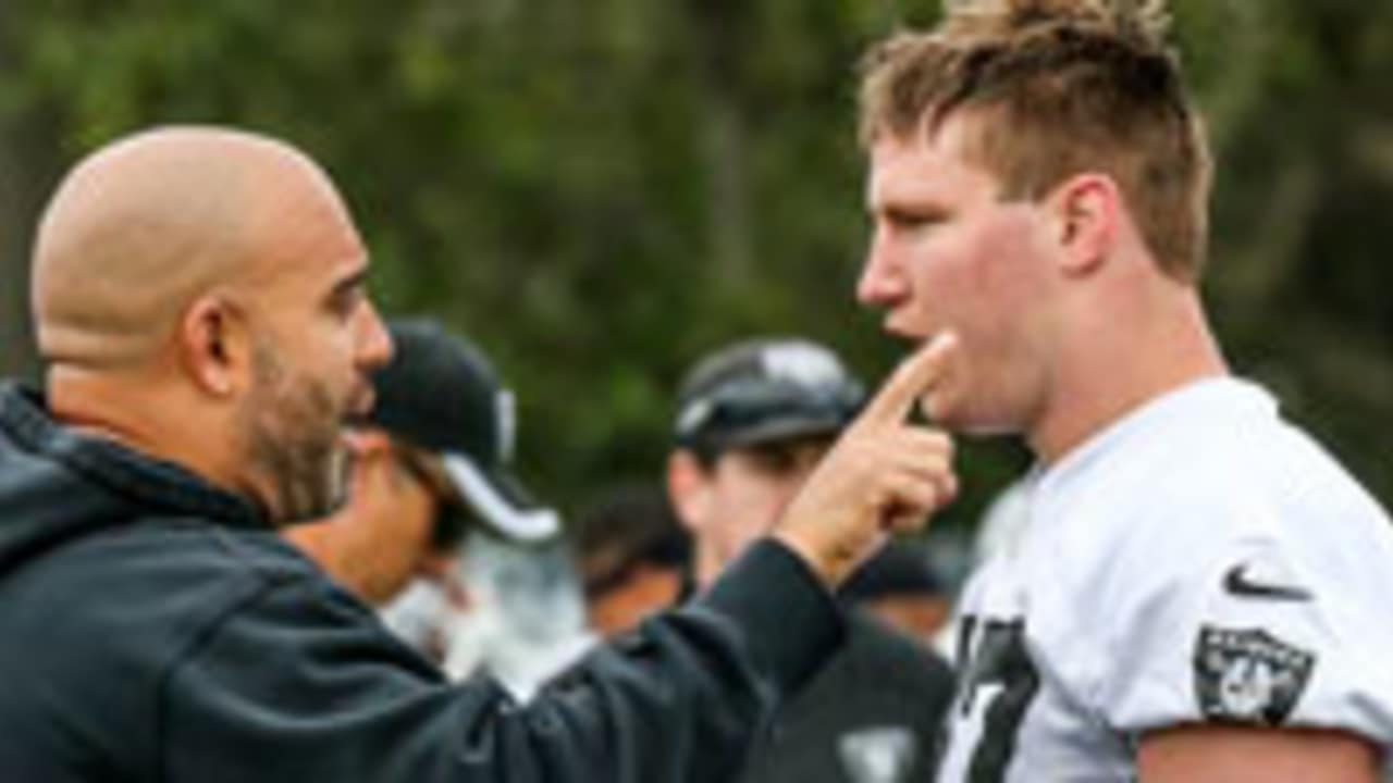 Six Things You Didn't Know About Tight Ends Coach Bobby Johnson