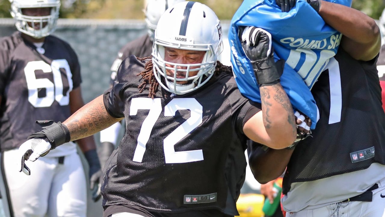 Donald Penn Returns To Raiders Practice
