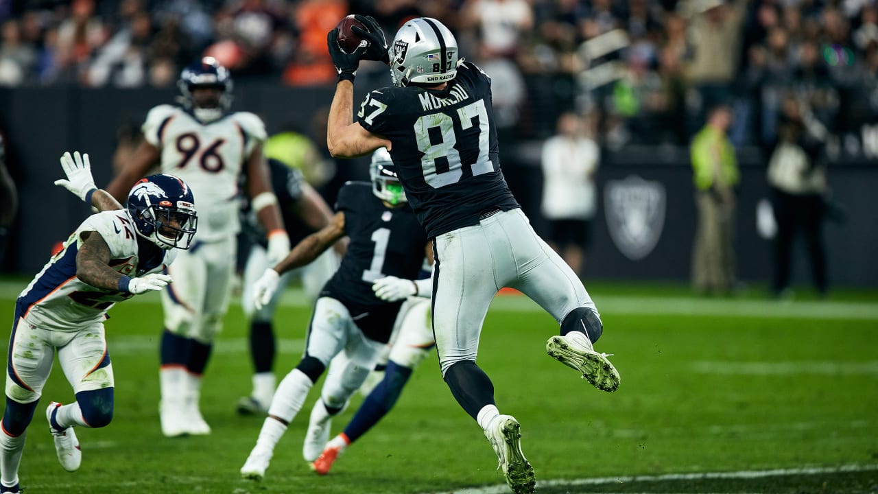 Highlights: Watch the best moments from the Raiders' 17-13 win over the ...