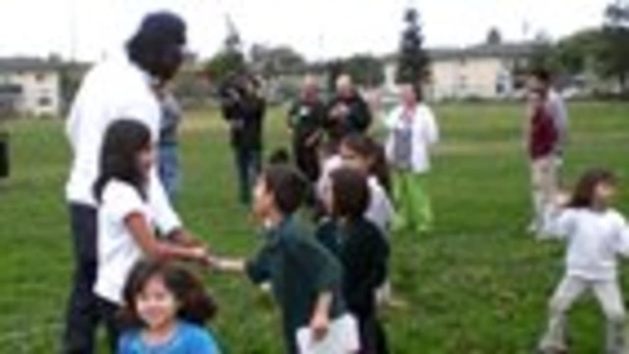 Groves and Scott Visit Kidango Arbuckle School