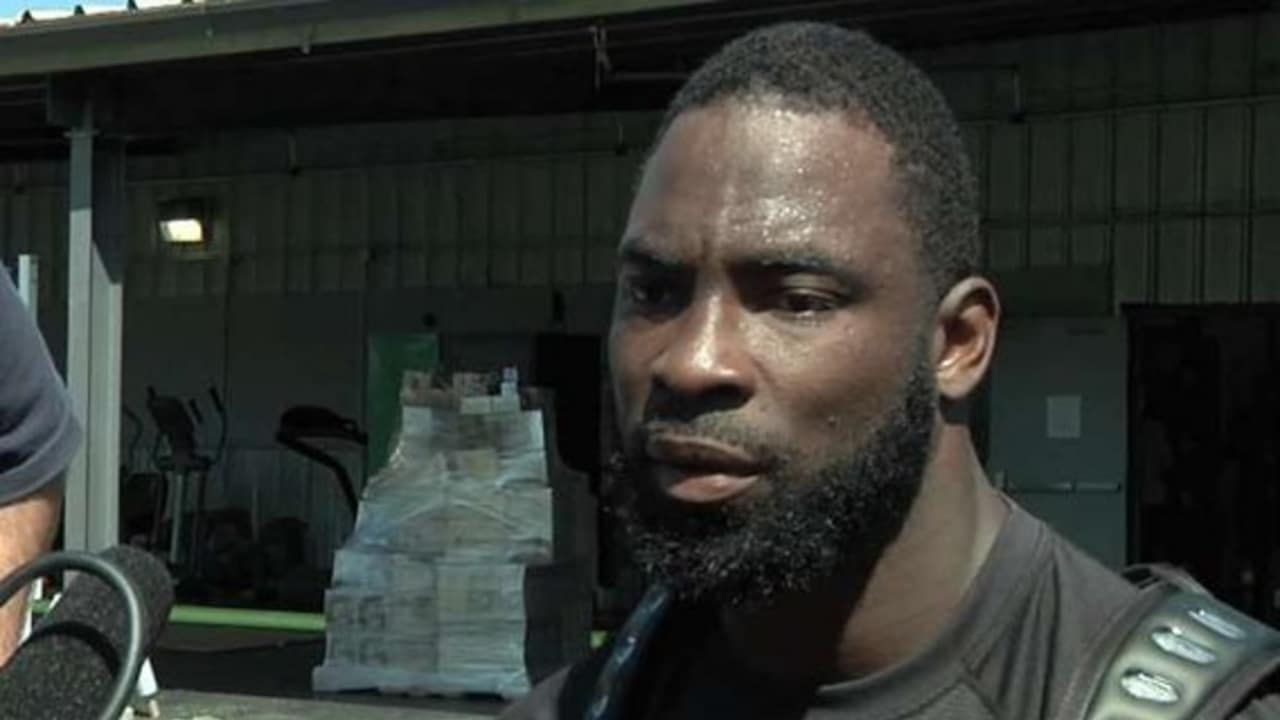 Justin Tuck Completes First Camp as a Raider