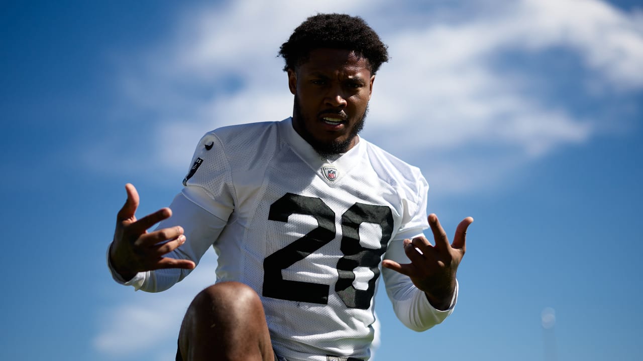 Highlights: Josh Jacobs has been a dominant playmaker on offense