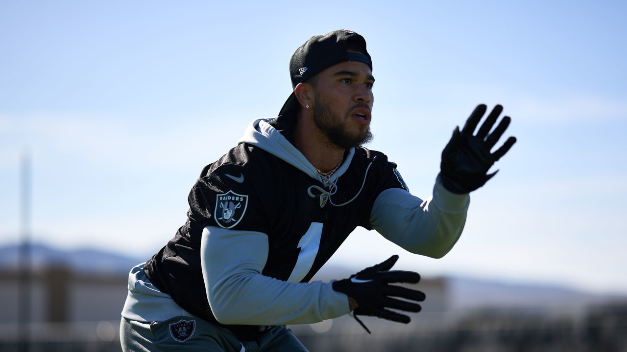 Marcus Epps mic'd up for 'real sound football' at 2023 minicamp