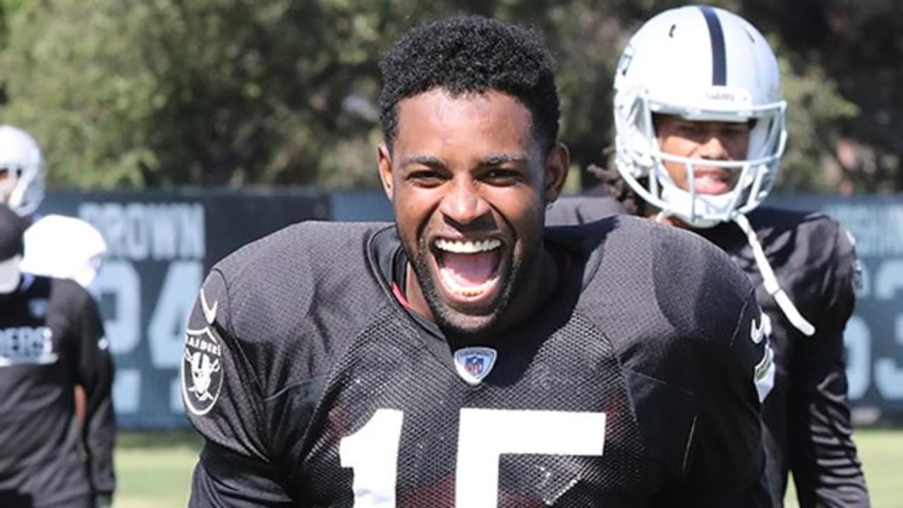 Raiders Get Ready For Titans