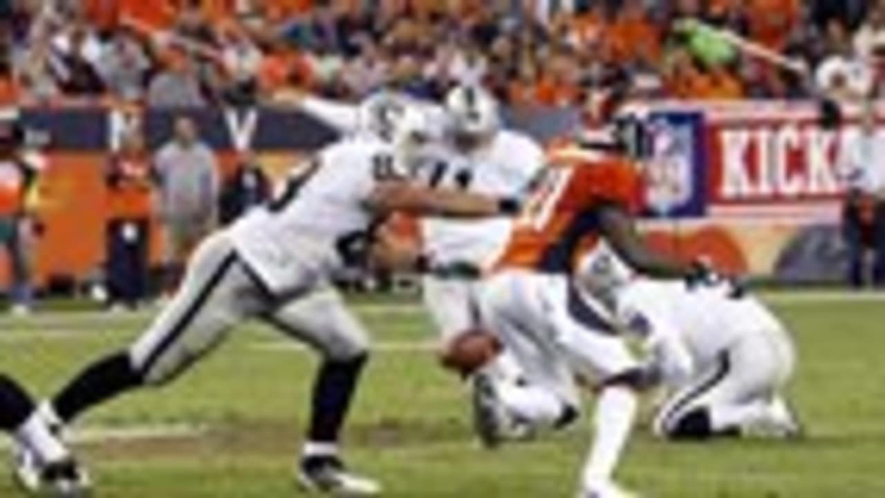 Janikowski Named AFC Special Teams Player of the Week
