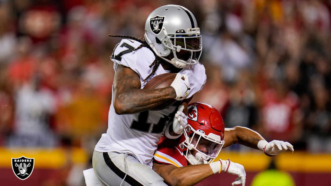 Gameday Photos: Week 5 vs. Chiefs | Monday Night Football