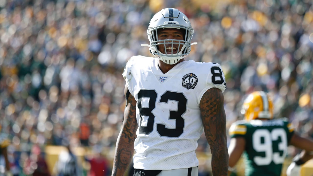 Waller spins for 17-yard TD