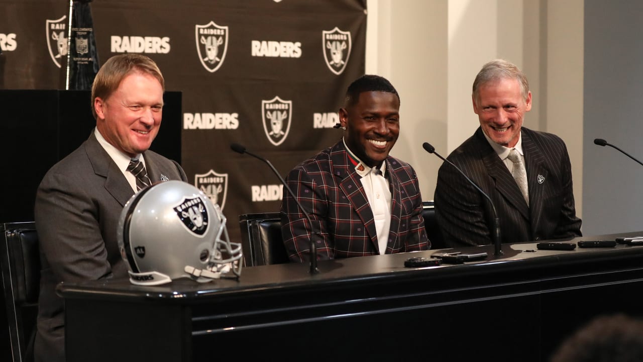 Raiders make big moves in the first days of free agency