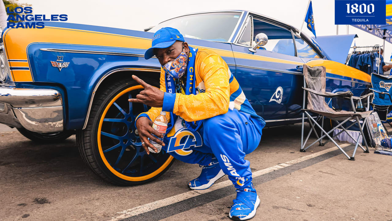 FAN PHOTOS: Celebrating the best Rams fan fits from 2021 season