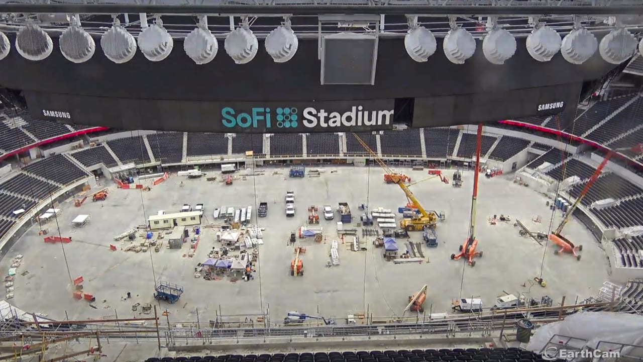 Time-lapse of SoFi Stadium's video board