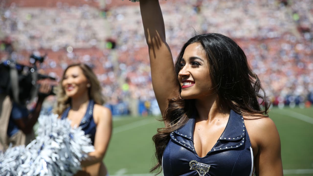 PHOTOS: Rams Cheerleaders Preseason Week 3