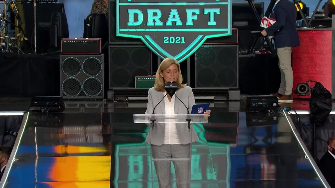 Dawn Aponte announces Rams selection of OLB Chris Garrett with No. 252 ...
